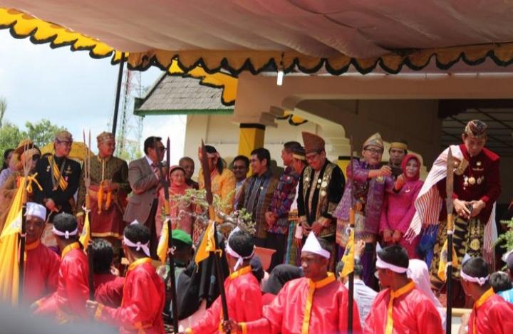 Mengenang Enam Tahun Penobatan Dae Yandi Sebagai Sultan Muda Kesultanan ...